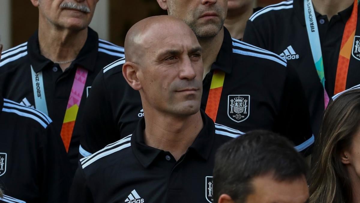 Spain FA boss Luis Rubiales' mother taken to hospital following hunger ...