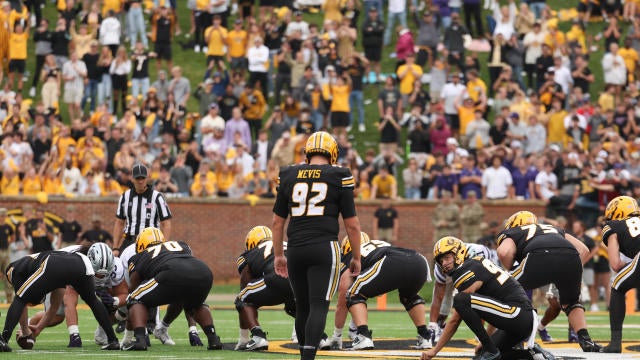 Mevis' 61-Yard Game-Winning FG Sends Missouri To Victory