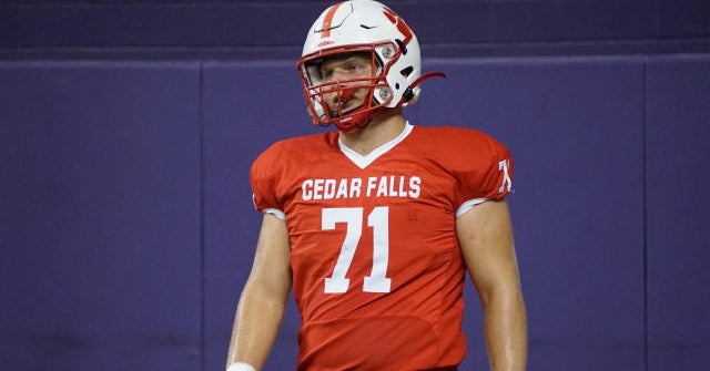 Nebraska offensive line commit Jake Peters all in with Huskers, growing ...