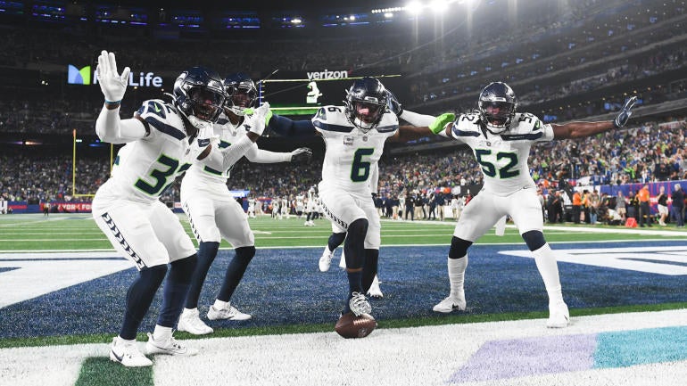 Seahawks soar past hapless Giants. MLB playoffs begin today. Plus, Will ...