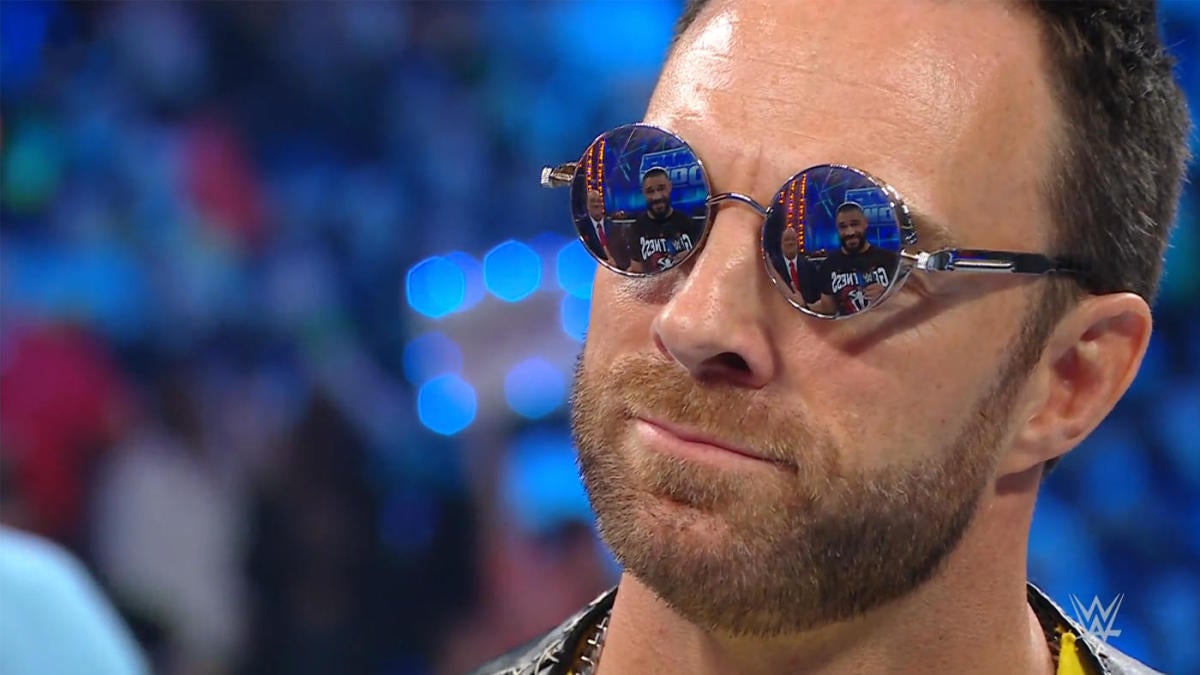 WWE SmackDown results, recap, grades: LA Knight and Roman Reigns meet ...