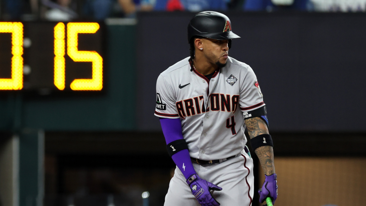 World Series: D-backs' Ketel Marte extends playoff hitting streak to 18 ...