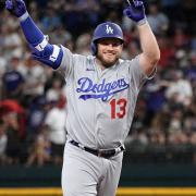 Max Muncy, Los Angeles Dodgers, 3B - News, Stats, Bio - CBSSports.com