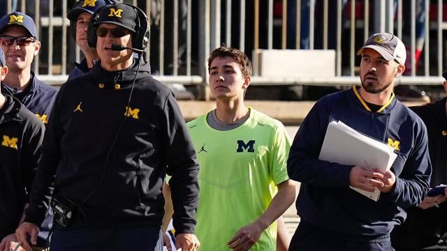 Michigan sign-stealing probe takes a turn: Analyst resigns