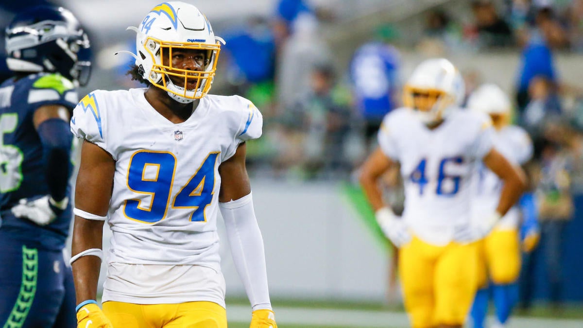 Chargers linebacker Chris Rumph II out for season after fracturing foot ...