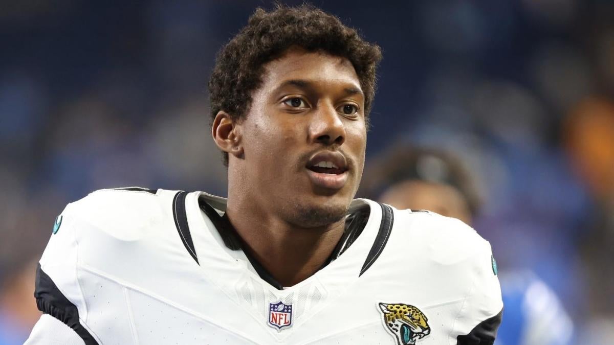 Jaguars wide receiver Zay Jones arrested on domestic battery charge ...