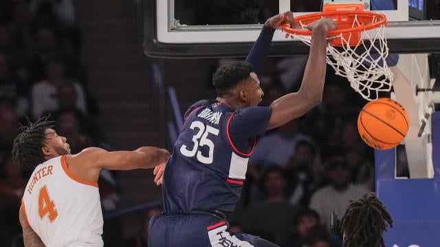 Highlights: No. 5 UConn vs. No 15 Texas