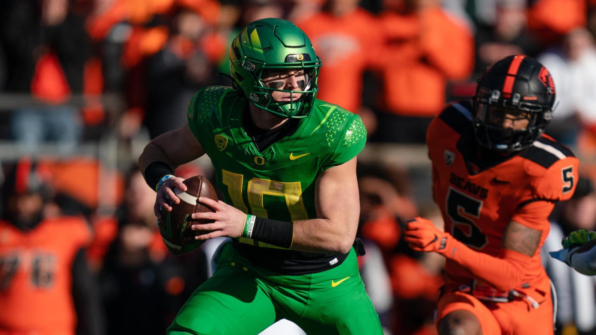 College football picks, schedule: Predictions against the spread, odds for top 25 games on Black ...