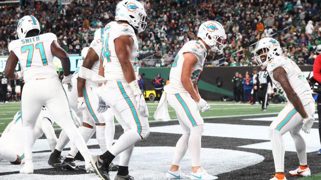 Week 12 Black Friday Game Reaction: Dolphins Offensive Line Steps Up