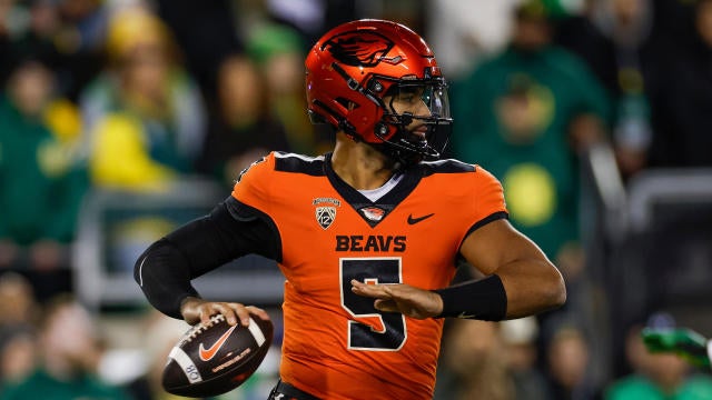 Oregon State QB D.J. Uiagalelei Enters The Transfer Portal