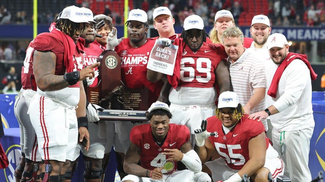 CFP First Look: Alabama Opens As Rare Dog vs. Michigan