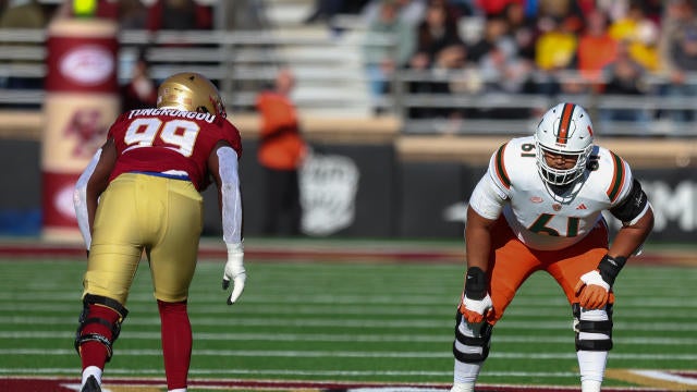 Late Kick: Miami OL Francis Mauigoa is a standout freshman