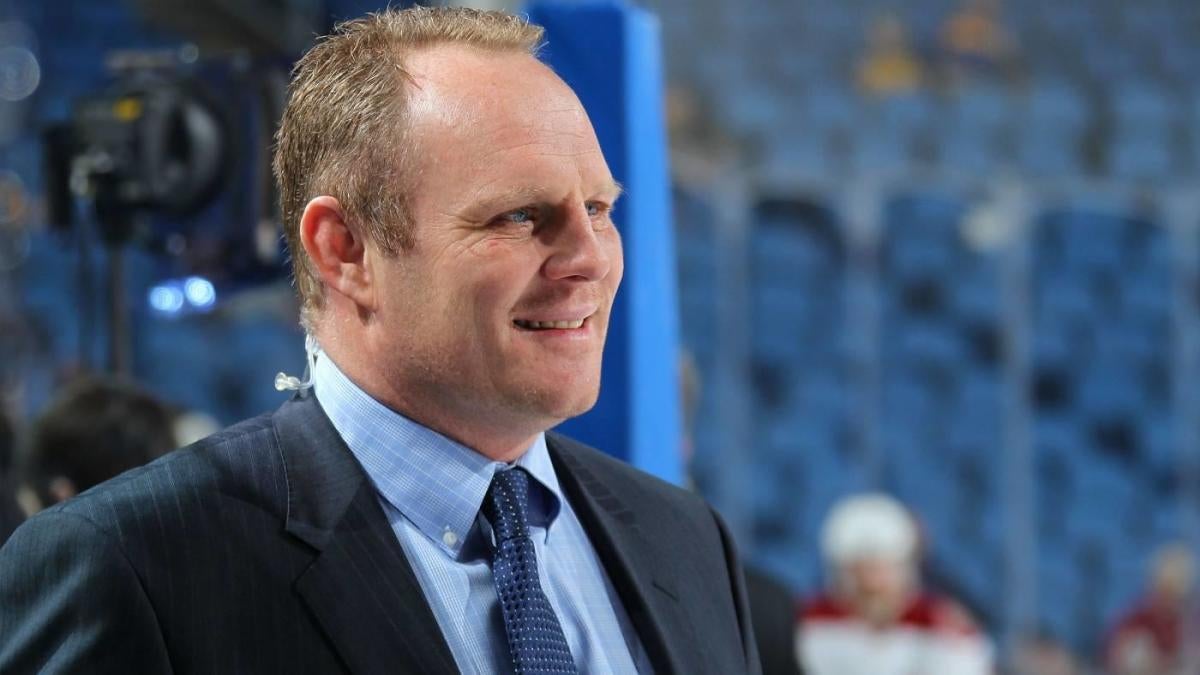 LOOK: Sabres broadcaster Rob Ray brushes off taking a puck to the face ...