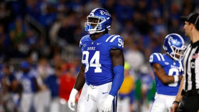 Late Kick: Transfer edge rusher RJ Oben commits to Notre Dame