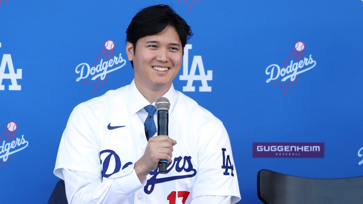 Shohei Ohtani in the outfield? Dodgers manager says two-way star is 'open' to possibility as ...
