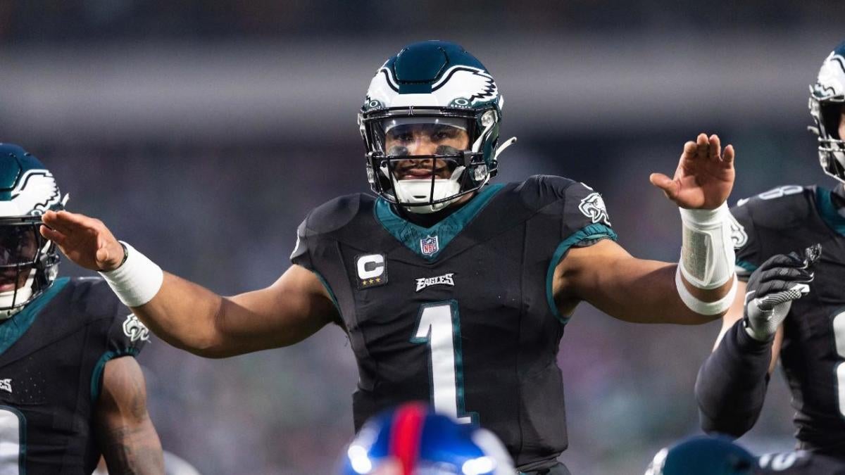 What is ailing the Eagles? First win in four weeks doesn't erase ...