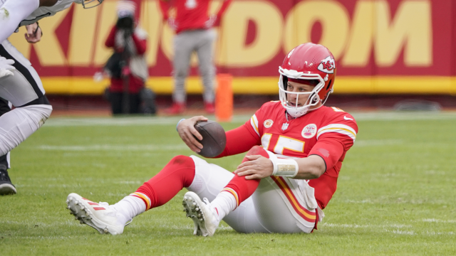 Patrick Mahomes And Chiefs Offense Struggle In Loss To Raiders