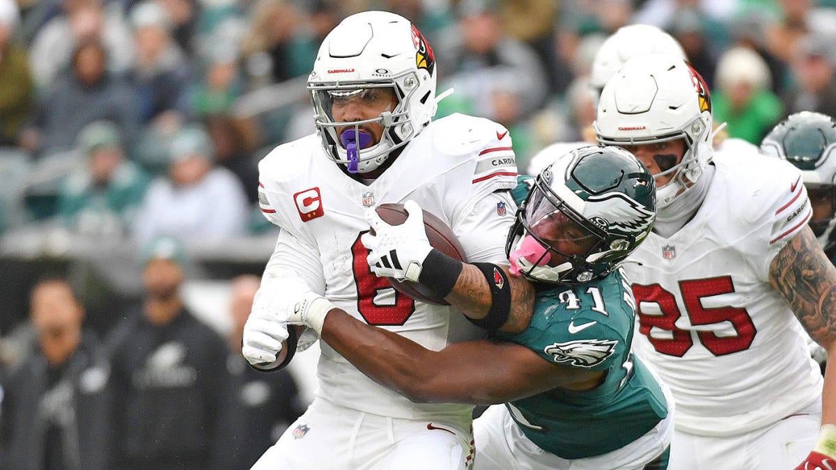 Former Pro Bowl running back James Conner wants to finish career with ...