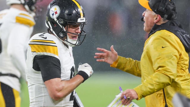 Steelers Continue Playoff Push With Divisional Win