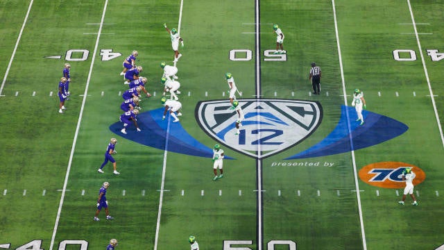 Late Kick: Pac-12 goes out with a bang