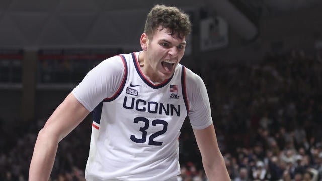 Highlights: No. 18 Creighton at No. 1 UConn