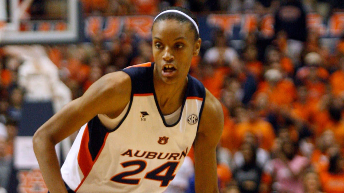 Sun's DeWanna Bonner reflects on her legendary career, motherhood ahead ...