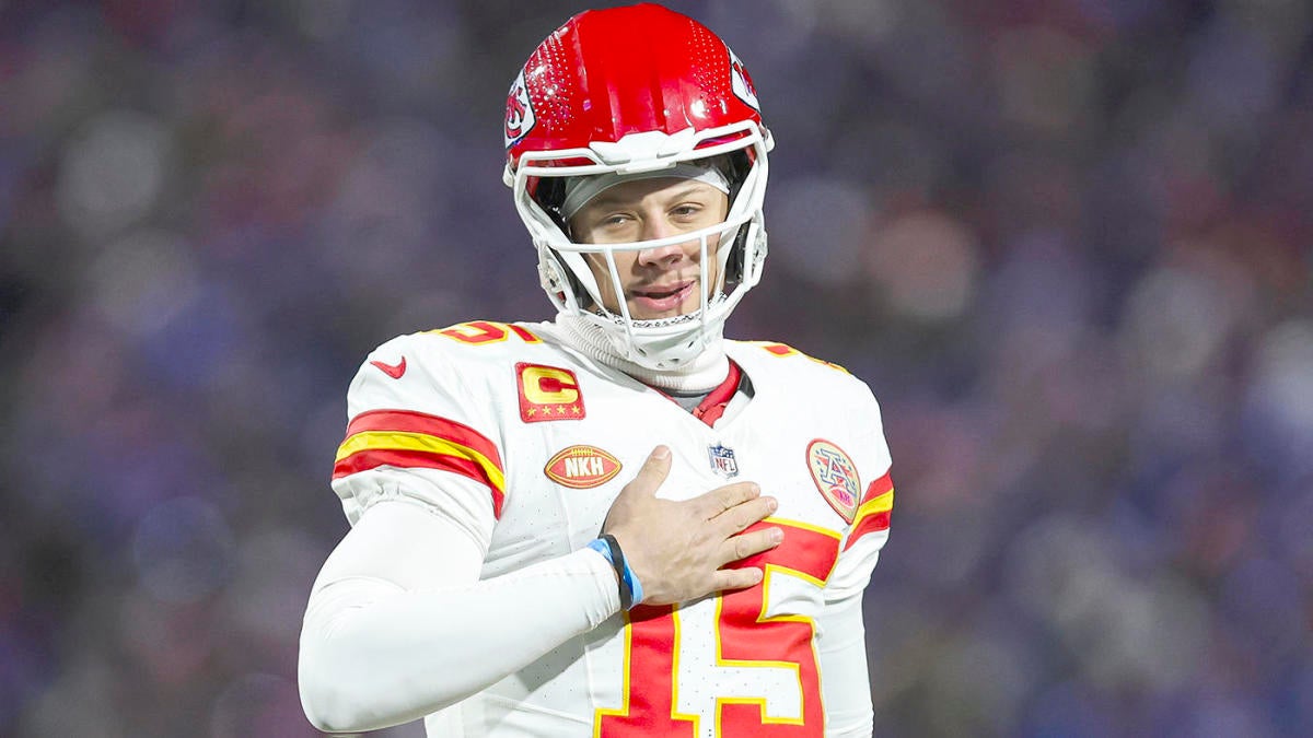 NFL legend Dan Marino explains what makes Patrick Mahomes 'really ...