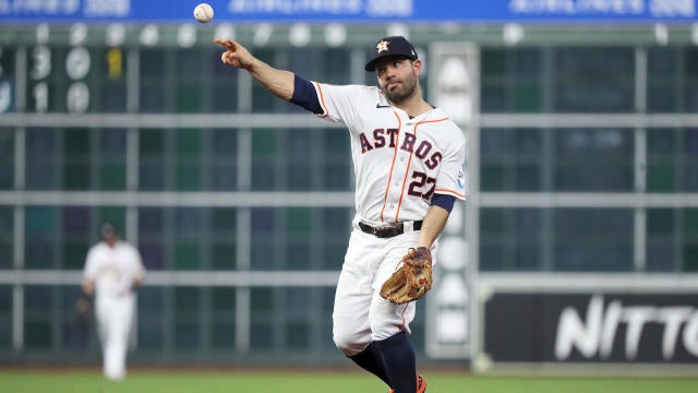 Jose Altuve Signs 5-Year $125 Million Extension With Astros