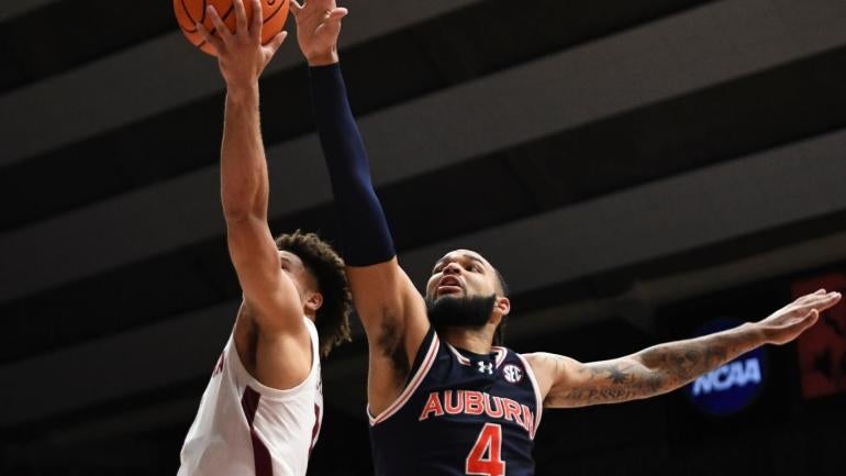 Alabama vs. Auburn odds, line, time: 2024 college basketball picks, Feb. 7 predictions by proven ...