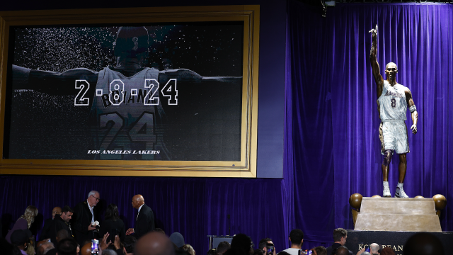 What The Kobe Statue Means To The Lakers And Los Angeles