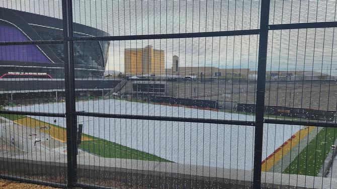 2024 Super Bowl stadium has a must-see retractable field: How that ...