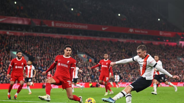 Liverpool And Manchester City Battle For The EPL Title