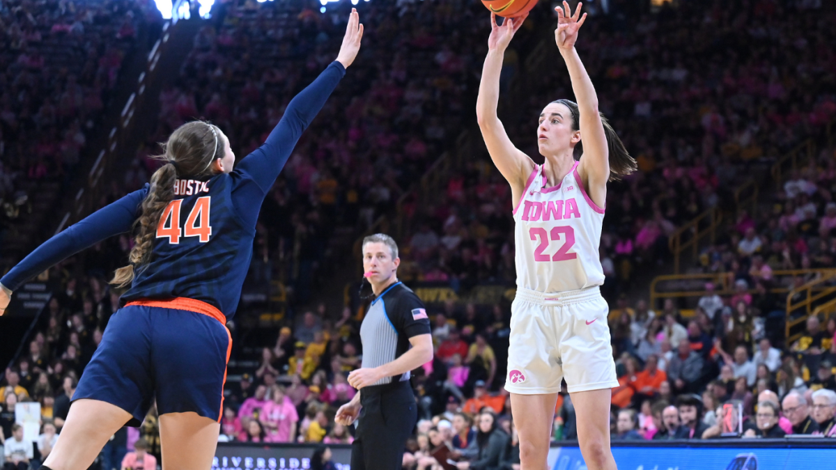 Caitlin Clark has another triple-double, honored with decal on Iowa's ...