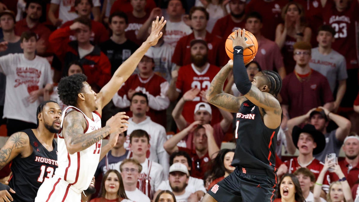 WATCH: Houston's Jamal Shead hits last-second shot to give No. 1 ...