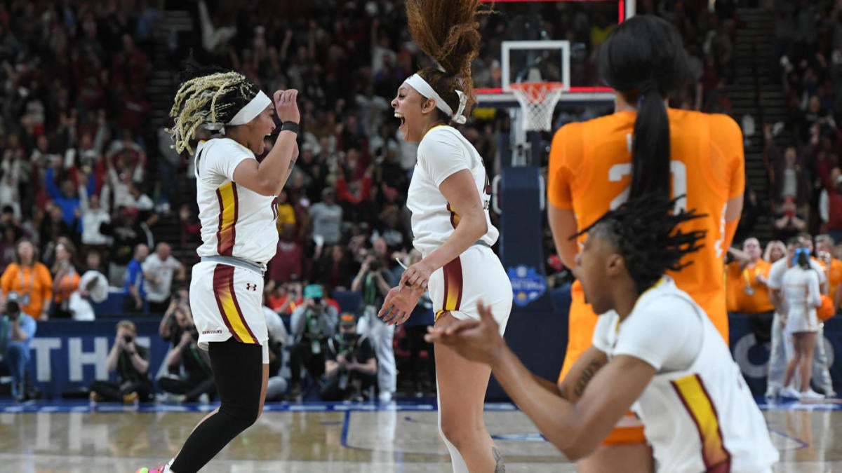 Fast Break Points: Kamilla Cardoso saves South Carolina's undefeated ...