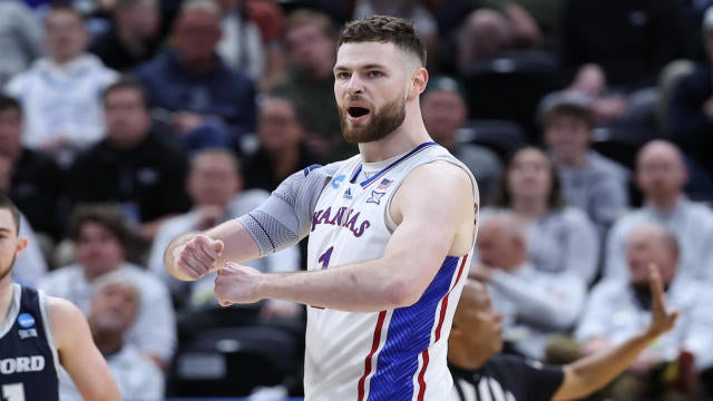 Breaking News: Hunter Dickinson Returns To Kansas