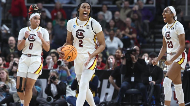 Highlights: Raven Johnson Hits Go-Ahead Three To Ice Win For South Carolina