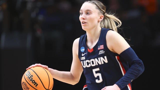 Paige Bueckers Leads UConn To Victory Over USC