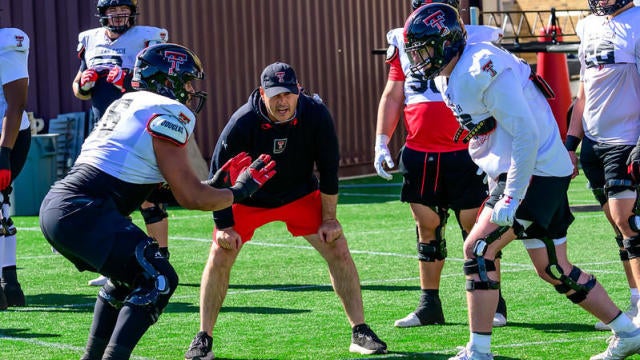 Texas Tech OL coach Clay McGuire discusses Caleb Rogers' position change