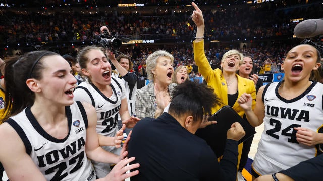 Final Four Highlights: No. 3 UConn vs. No. 1 Iowa