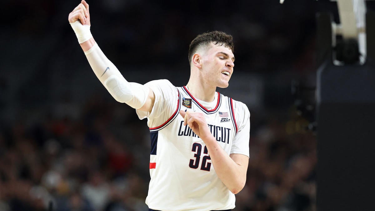 UConn Huskies Basketball - BVM Sports