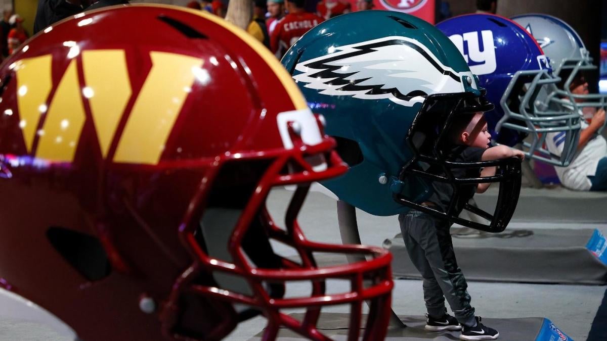 NFL position-specific helmet options will more than double for players during 2024 season - CBS ...