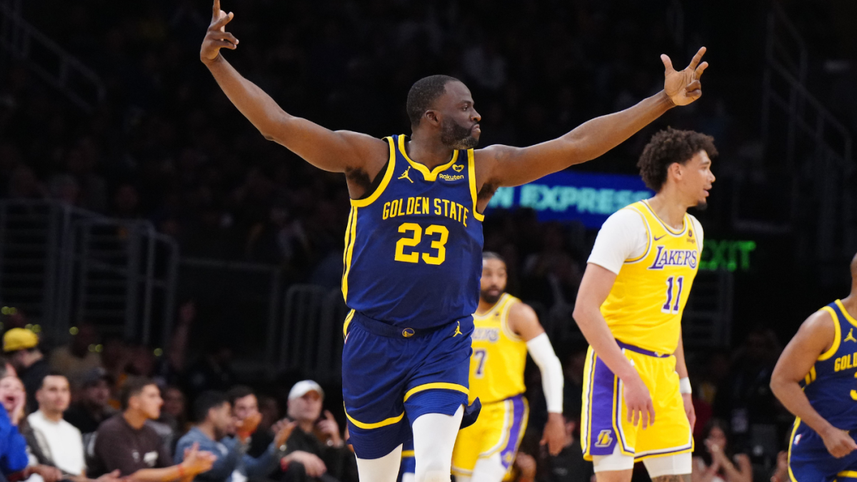 Draymond Green catches fire, Warriors bombard Lakers from deep to ...