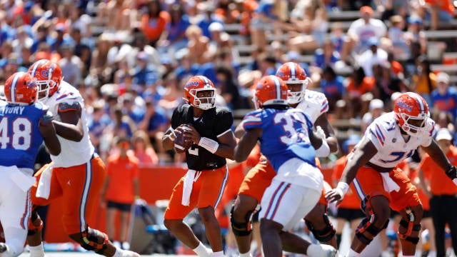Late Kick: Florida showcases a very interesting QB dynamic during their ...