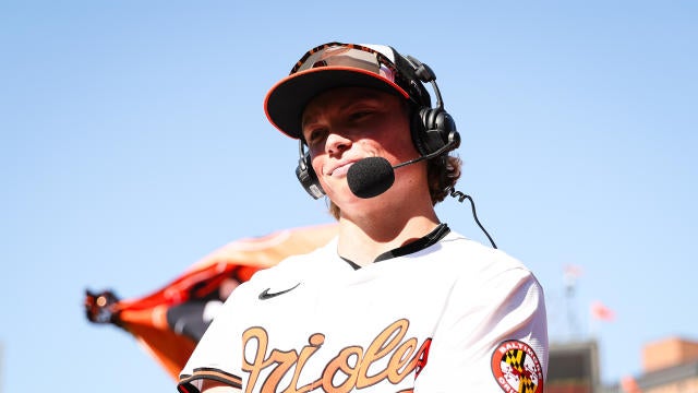 Holliday's First Hit Rallies Orioles To Win Over Brewers