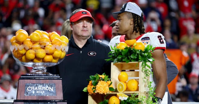 How the new CFP format changes roster management | Transfer Portal ...