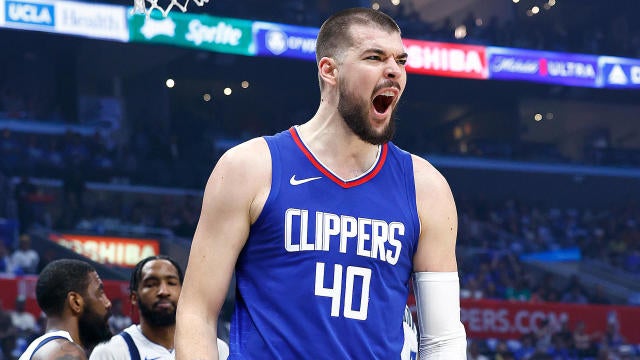 Clippers Roll Mavs To Take Early Series Lead