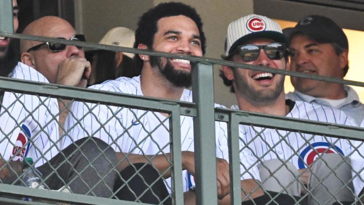 LOOK: Chicago fans shower Bears' Caleb Williams with cheers at Cubs ...