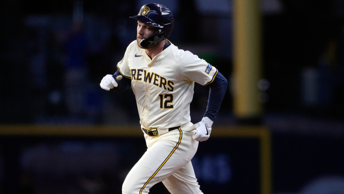 Rhys Hoskins injury: Brewers' home run leader placed on injured list ...