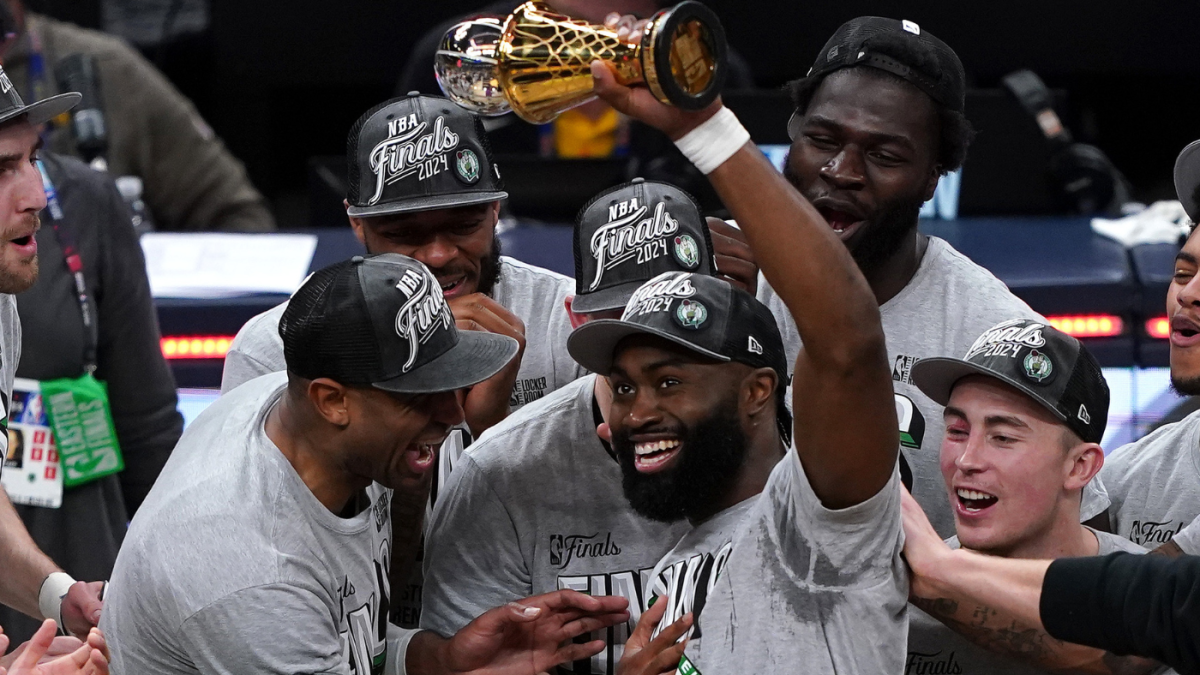 Celtics advance to NBA Finals with sweep; Remembering Bill Walton ...